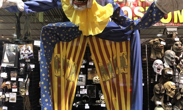 Clown Props | AnimatronicHalloween.com